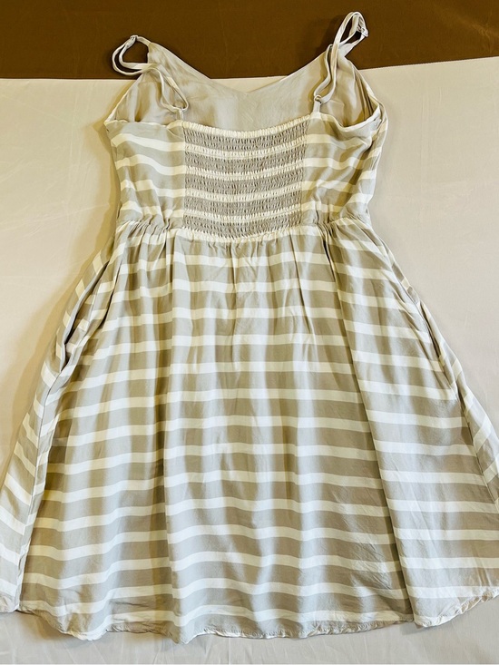 LC Lauren Conrad | Dresses | Lc Lauren Conrad Two Toned Stripes Mini ...